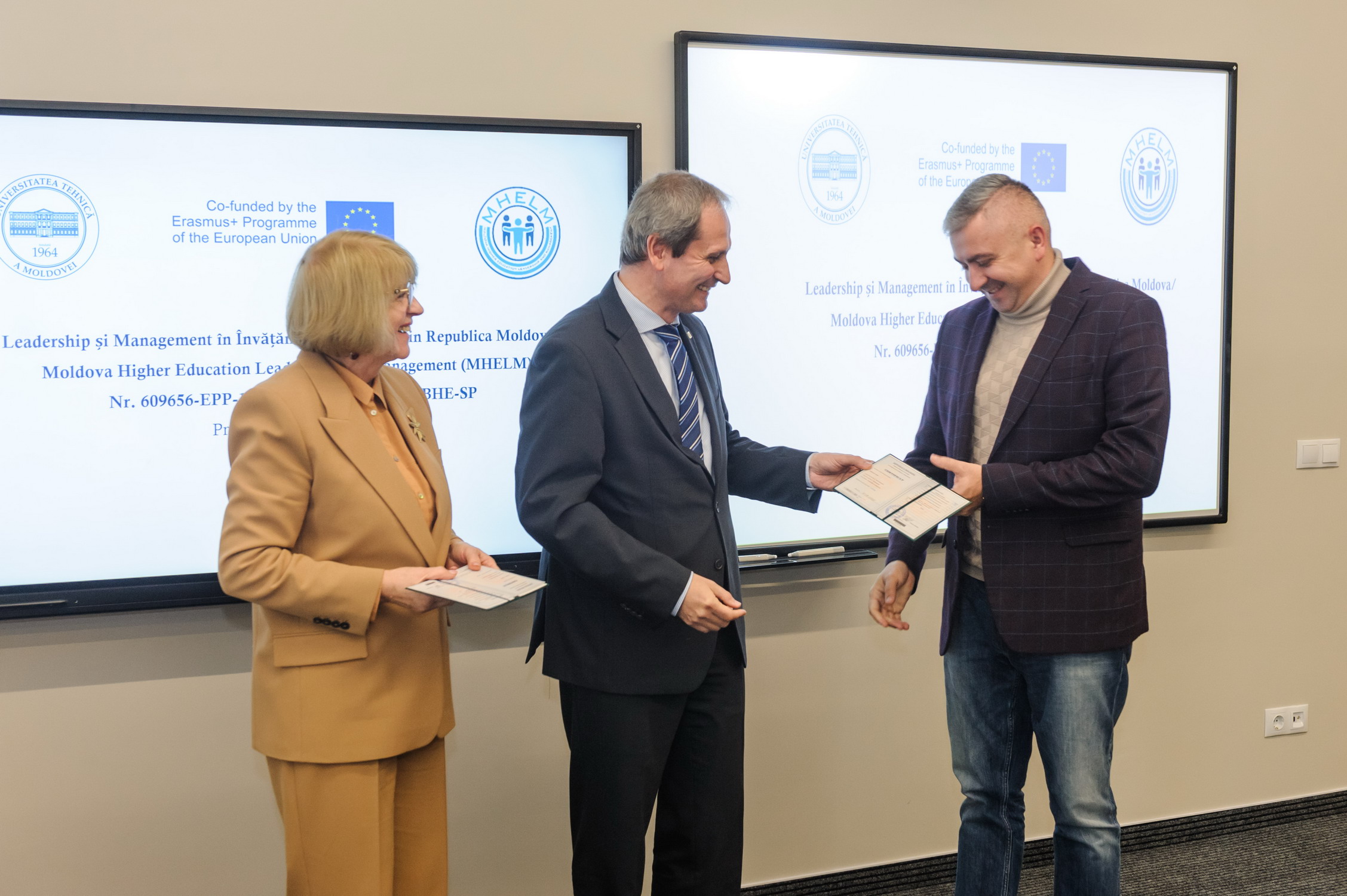 36 TRAINEES RECEIVED CERTIFICATES WITHIN THE CONTINUOUS TRAINING ...